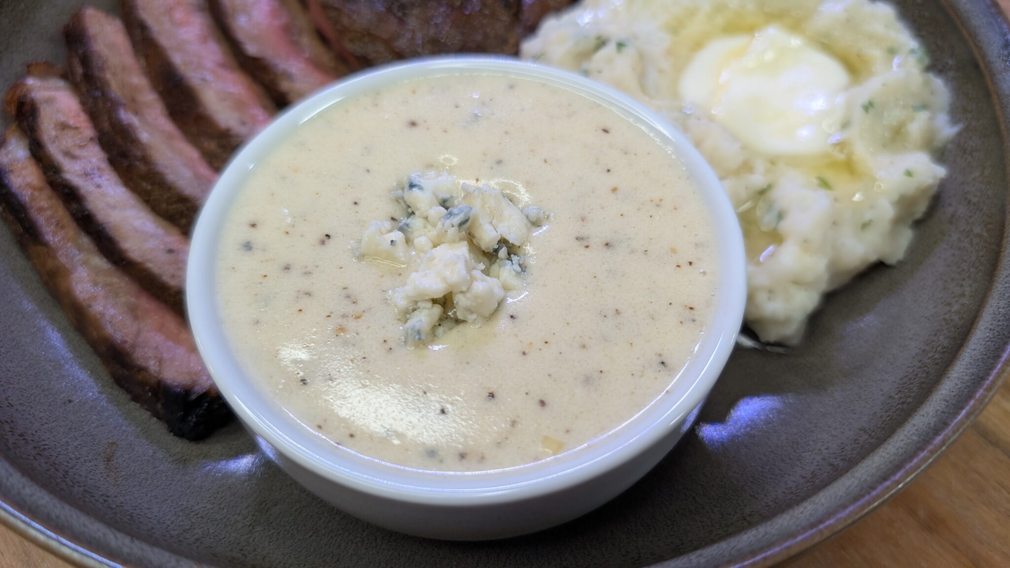 Warm Bleu Cheese Dip - All the Munchies